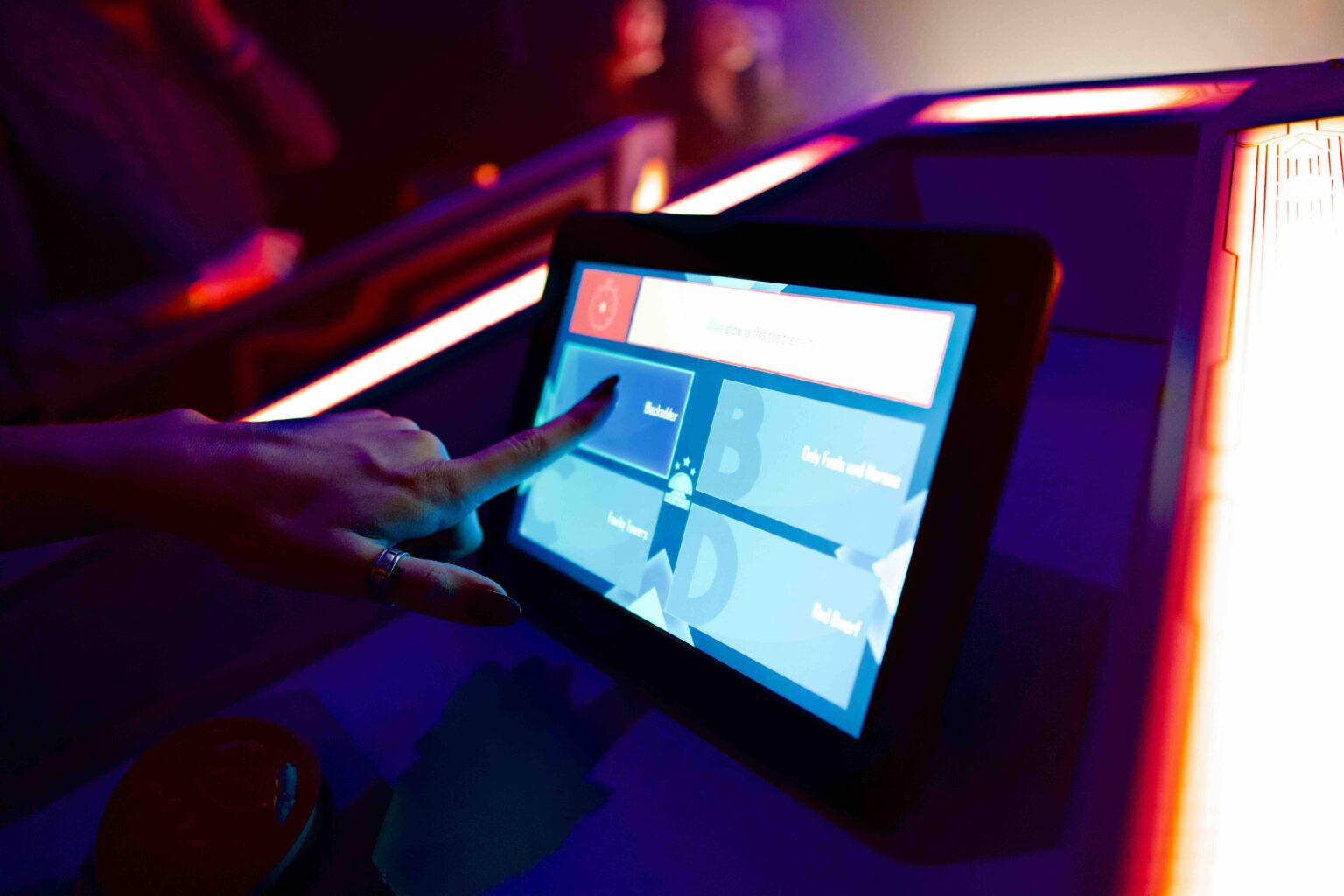 Quiz Box: The TV Game Show Experience - Quiz Box